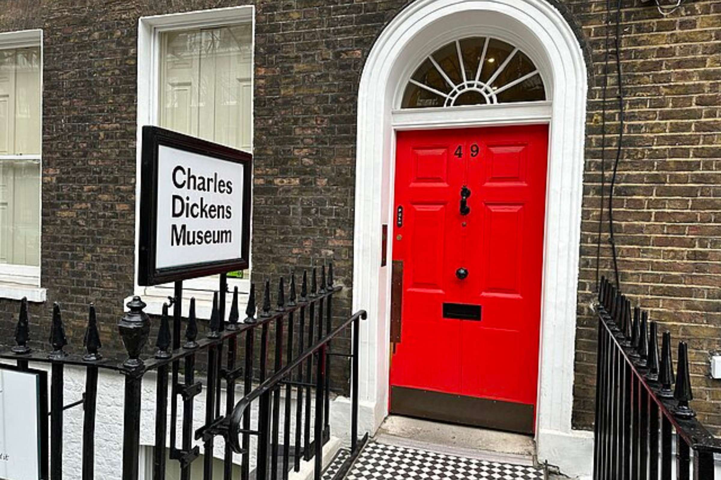 Charles Dickens London Literary Tour | Context Travel Audio Tours