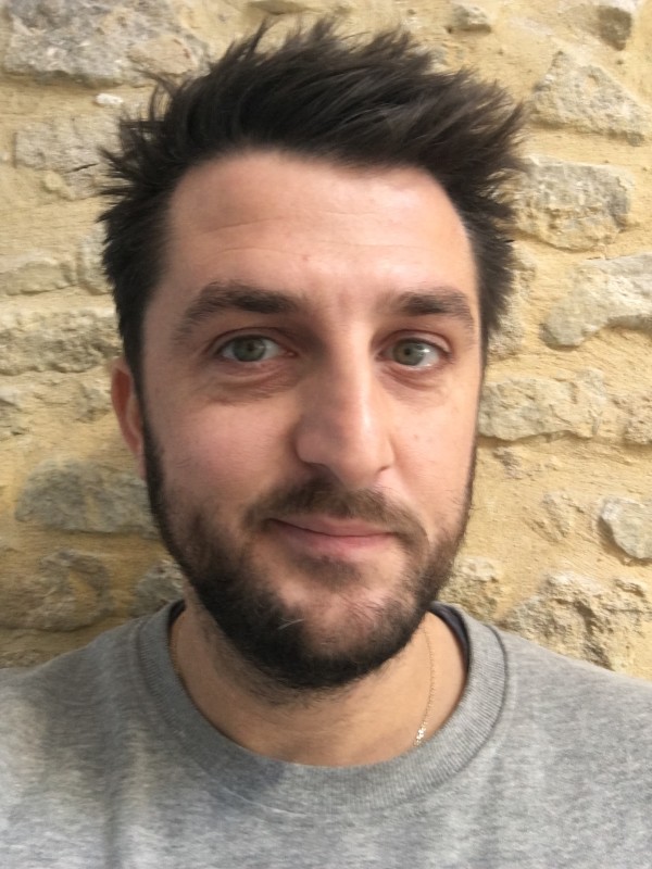 Jonathan D | Paris | Historian