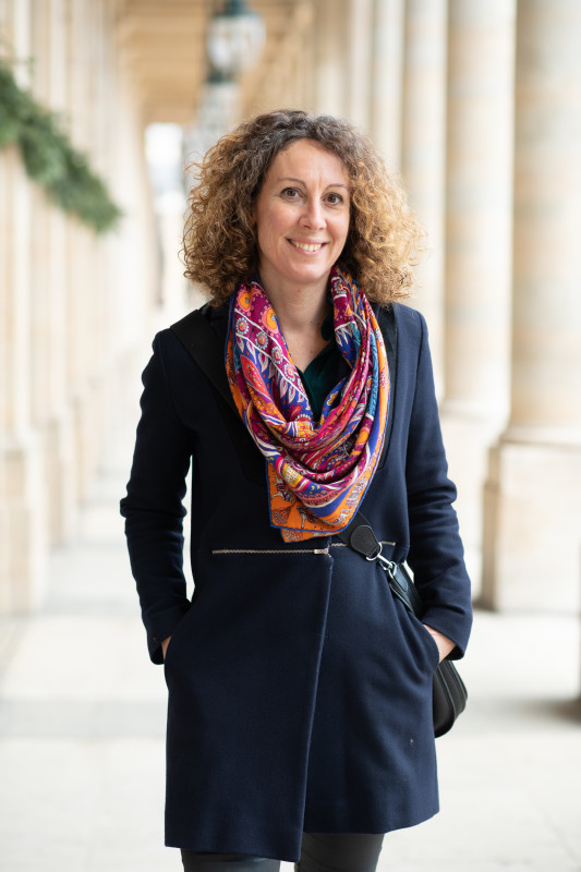 Elisa T | Paris | Art Historian