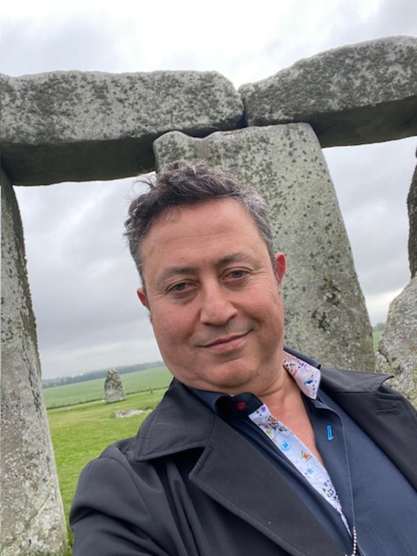 Zozo Daniel W | London | Historian