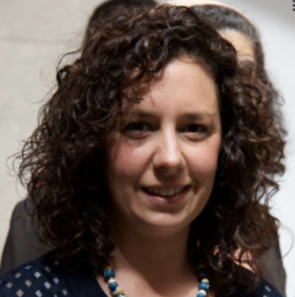 Serena R | Sicily | Local Guide